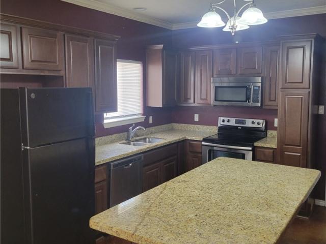 6913 Appomattox Drive