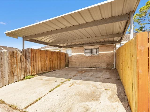 6913 Chasewood Dr