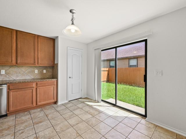6913 Derby Downs Dr, Austin, TX 78747 | MLS #5998