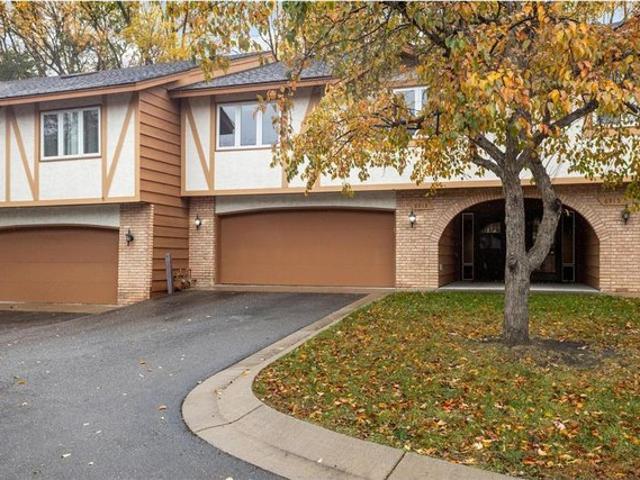 6913 Edenvale Blvd, Eden Prairie, MN 55346
