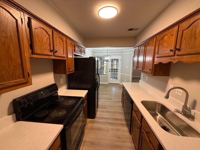 6913 snyder dr