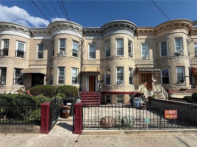 6913 16th Ave, Brooklyn, NY 11204