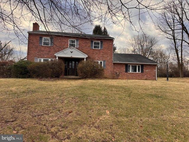 691 Media Line Rd, Broomall, PA 19008