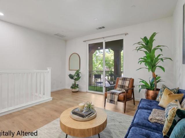 691 N Capitol Avenue 4