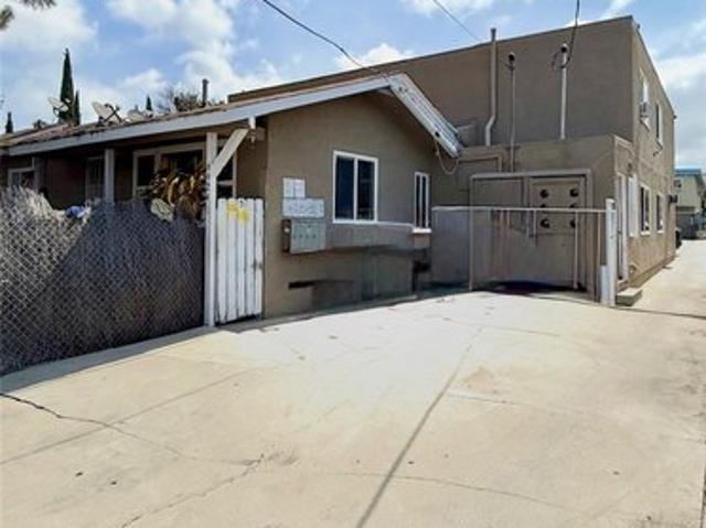 6924 Gentry Ave, North Hollywood, CA 91605