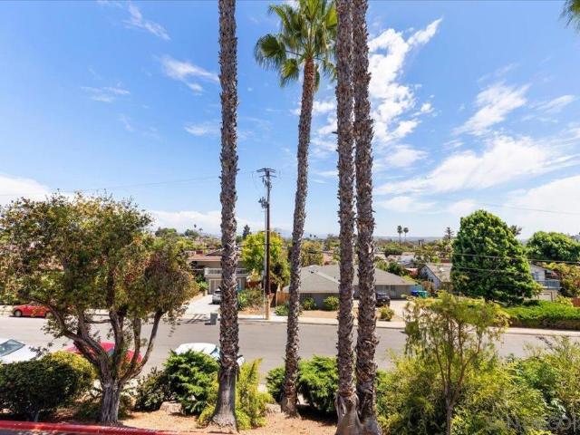 6924 Hyde Park Dr 104