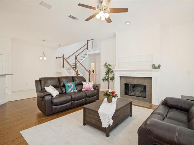 6924 Harvey Lane