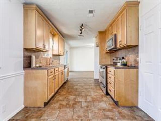 6924 Richardson Drive