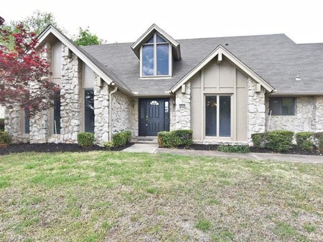 6924 S Knoxville Ave, Tulsa, OK 74136