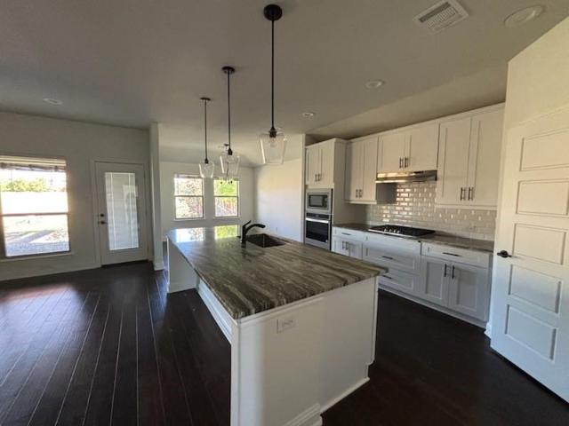 6924 Talon Bluff Dr, Fort Worth, TX 76179 | MLS #21221 | Compass