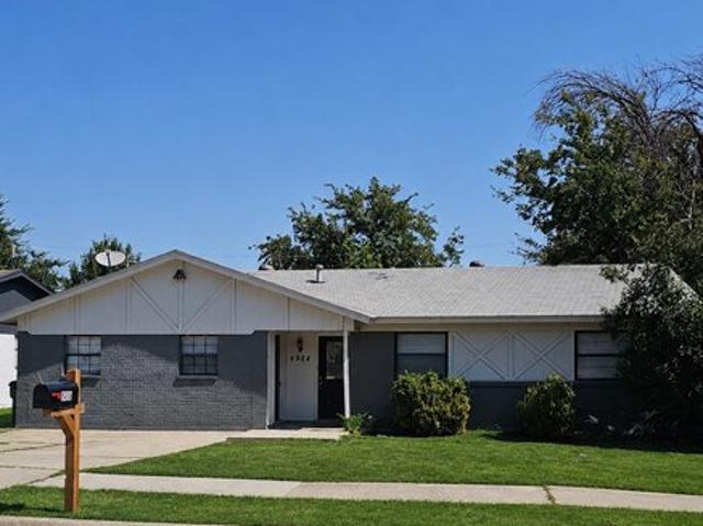 6924 Yorkston St, Watauga, TX 76148