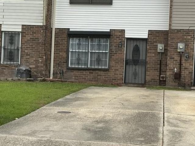 6925 Barrington Ct, New Orleans, LA 70128