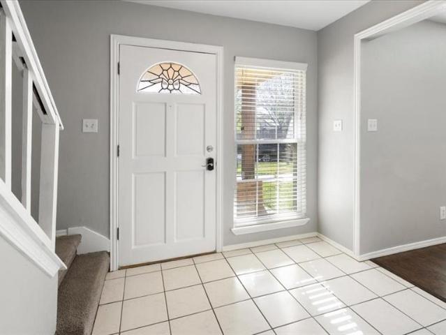 6925 Red Fox Trail
