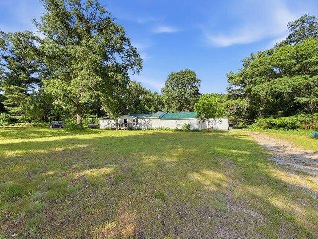 6925 Schow Rd, Holton, MI 49425