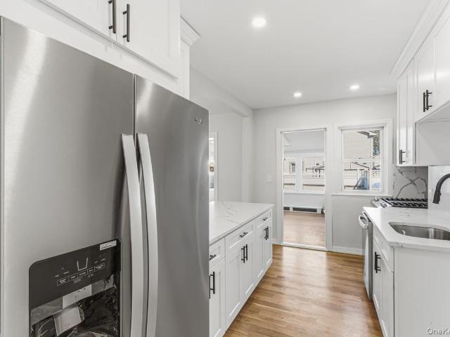 6925 th Street