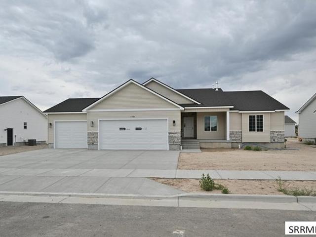 6926 Bronson Dr, Idaho Falls, ID 83402