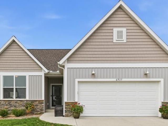 6927 Caliburn Dr SE, Caledonia, MI 49316