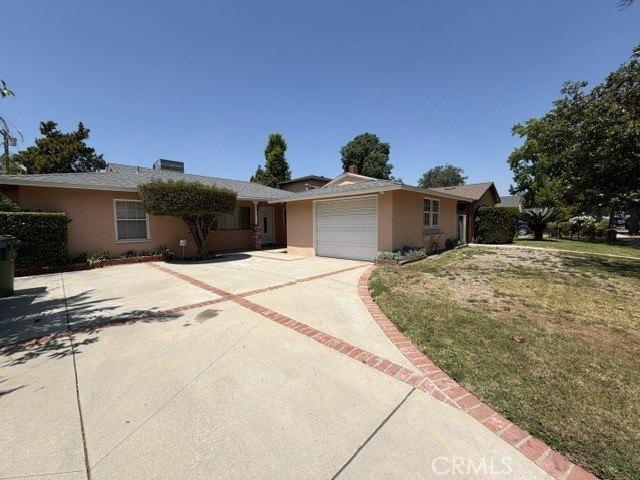 6927 Costello Ave, Van Nuys, CA 91405