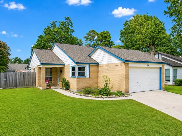 6927 Foxmont Lane