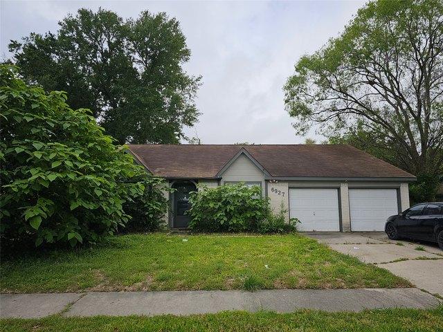 6927 Silver Star Dr, Houston, TX 77086