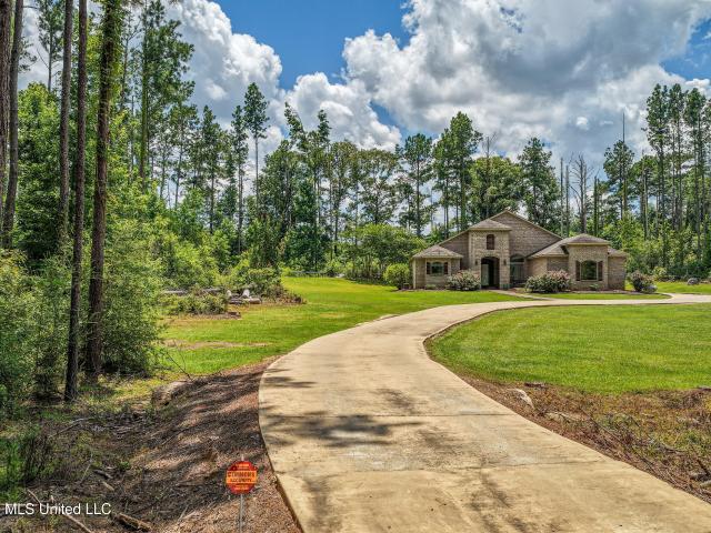 6929 Moak Road