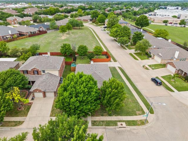 6929 Prairie Dawn Ln, North Richland Hills, TX 76180 | MLS #21241 | Compass