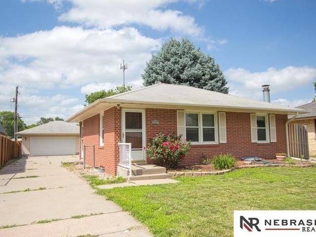 6920 Colfax Ave, Lincoln, NE 68507