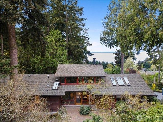 6920 th St SW, Edmonds, WA 98026