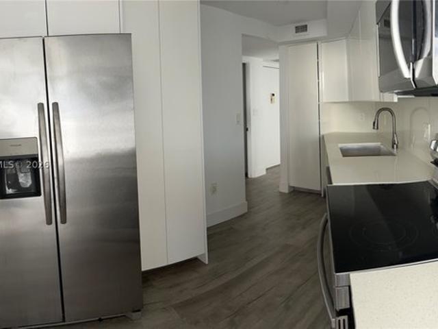 6921 Environ Blvd Apt 7P, Lauderhill, FL 33319
