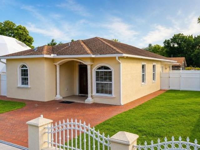 6922 N Hale Ave, Tampa, FL 33614