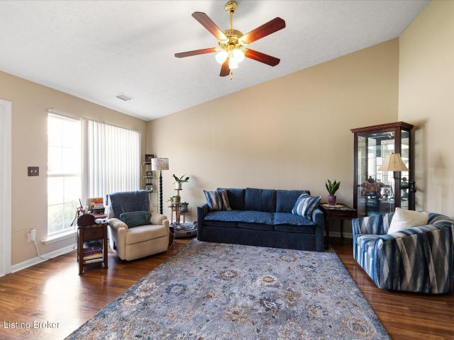 6922 Arbor Manor Way