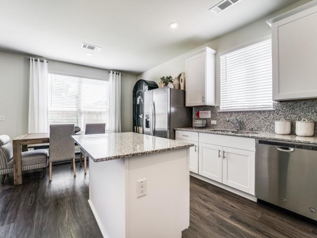 6922 Bens Landing