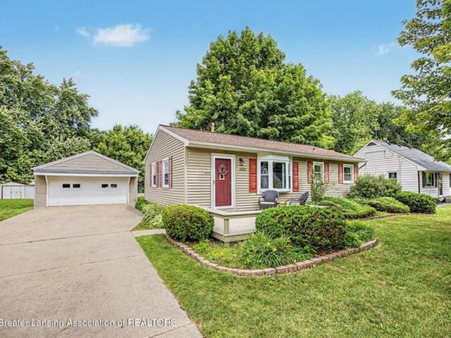 6923 Meese Dr, Lansing, MI 48911