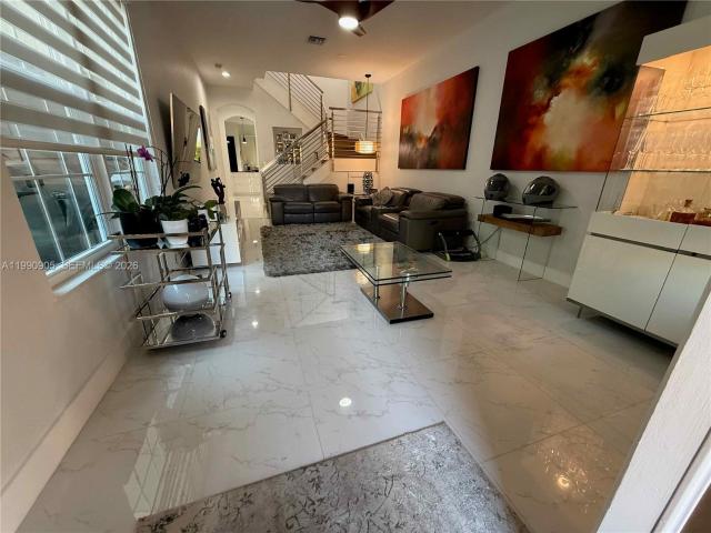 6923 Julia Gardens Dr, Coconut Creek, FL 33073 | MLS #A11990