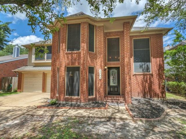 6923 Little Redwood Dr, Pasadena, TX 77505