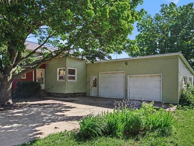 6923 Young Road
