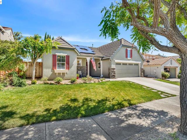692 Canmore Ct