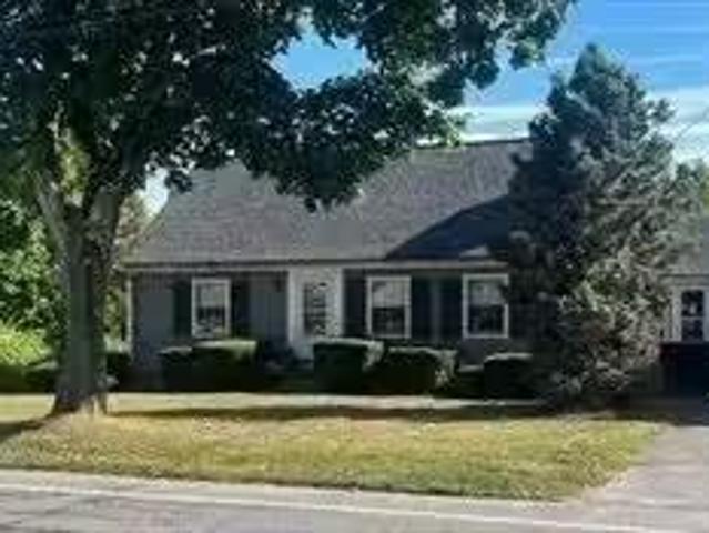 692 Bedford St, Concord, MA 01742 MLS# 73320371