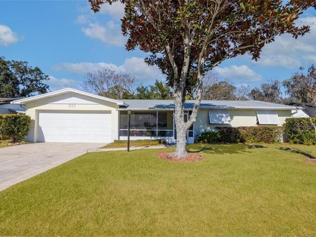 692 Gaslight Dr, South Daytona, FL 32119