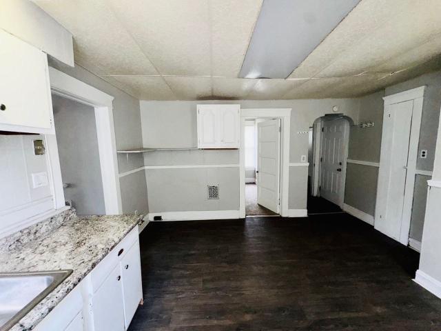 692 E 128 ST 3 Bedroom Apartment for Rent at 692 E 128th St, Cleveland, OH 44108 Forest Hills