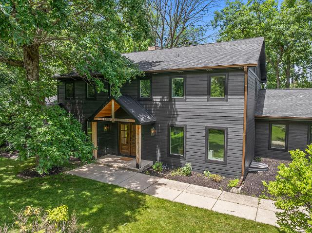 692 s waukegan road