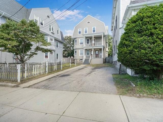 692 Walnut St, Fall River, MA 02720