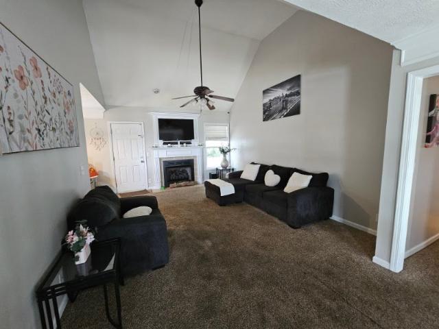 692 Winding Bluff Way