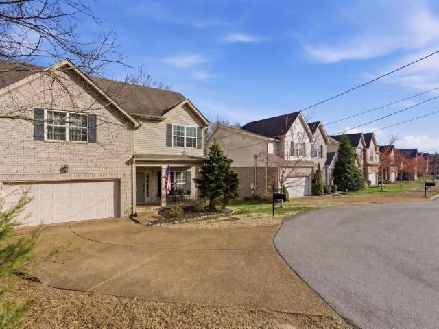 6935 Calderwood Dr, Antioch, TN