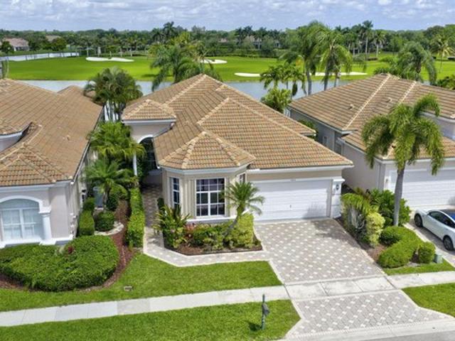 6935 Fairway Lakes Dr, Boynton Beach, FL 33472