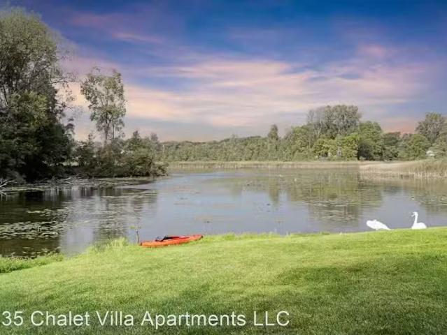 6935 Tuson Blvd. Chalet Villa Lakefront Community