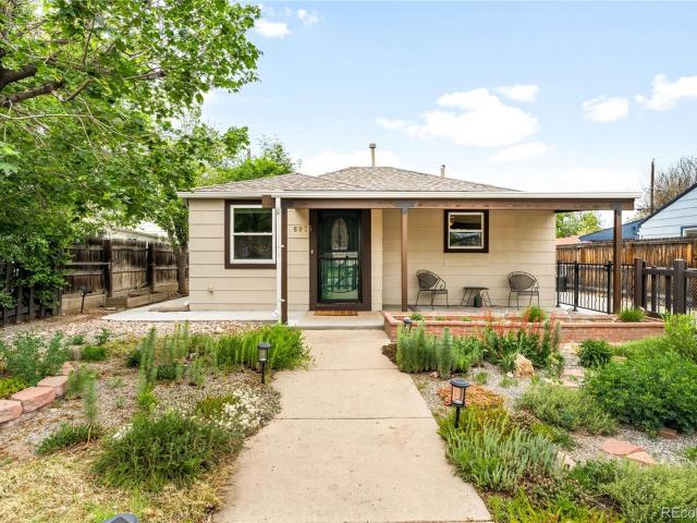 6935 W 55th Place