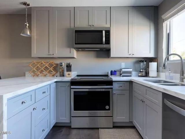 6936 E 4th St Apt 18, Scottsdale, AZ 85251