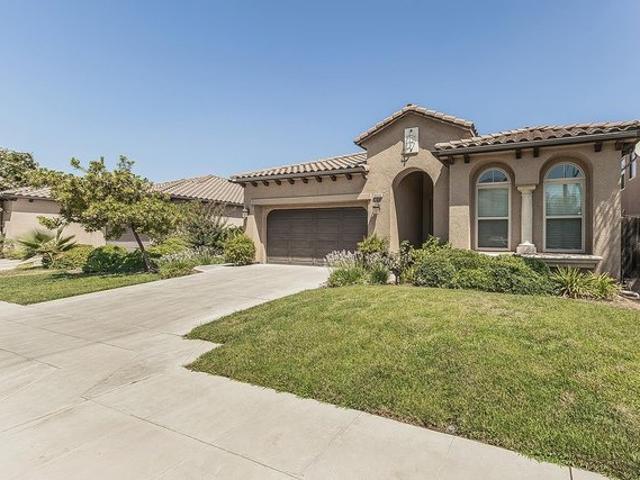 6936 W Wrenwood Ln, Fresno, CA 93723