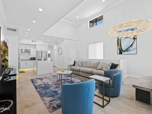 6937 E 6TH Street # 1005